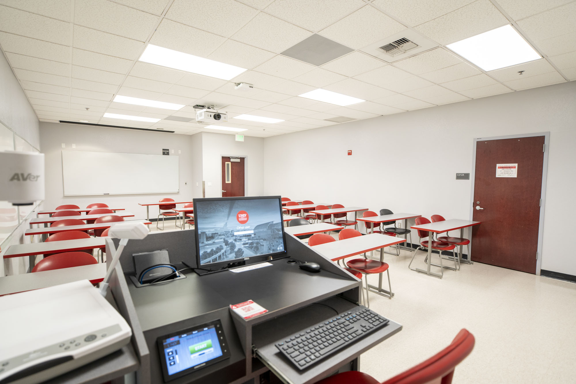 WRI C212 | Classrooms | UNLV Information Technology